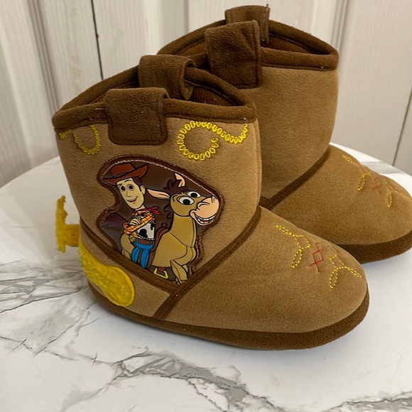 Disney | Shoes | Toy Story 4 Slippers | Poshmark